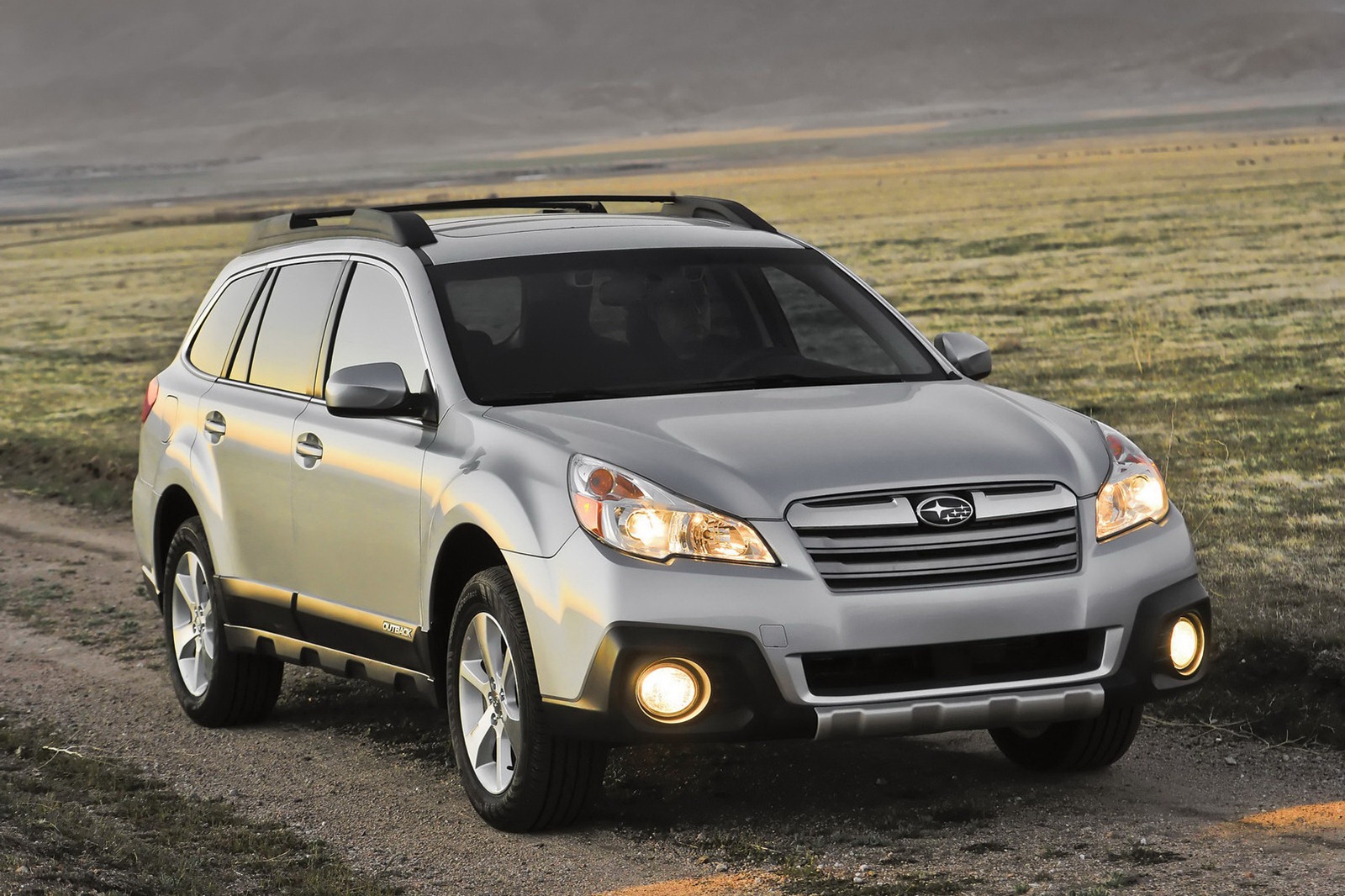 Subaru Outback Facelift 2012 - Subaru - Autopareri